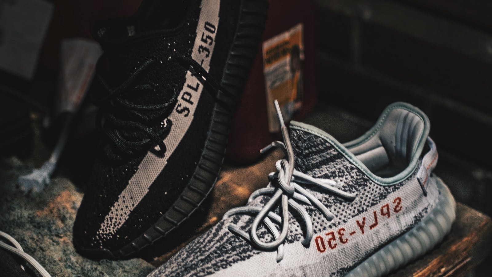 Fashion at Your Feet: Trending Men's Sneakers to Watch 2024 | Global ...