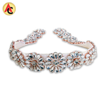 Women's belt has flower-shaped rhinestone adornment | Global Sources