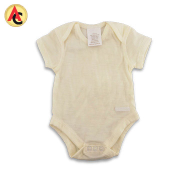 Baby romper in 100% merino wool | Global Sources