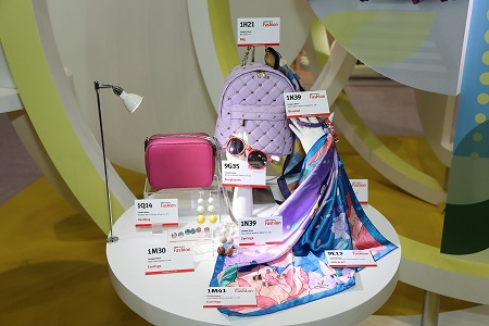 Pantone presents hottest color trends of the season at Trends Forum ...