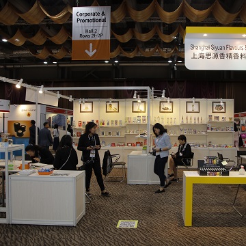 Fancy, functional giftware on display | Global Sources