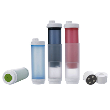 Water bottle features three-step filtration | Global Sources