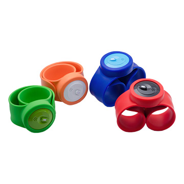 Dual-way tracker pairs with up to eight smartphones | Global Sources