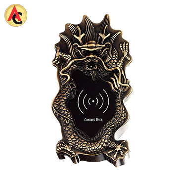 Antique China dragon lock accepts cards | Global Sources